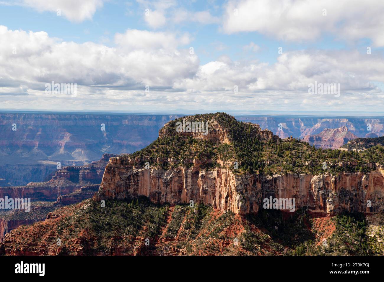 Photograph of the spectacular Grand Canyon, taken from the Bright Angel ...