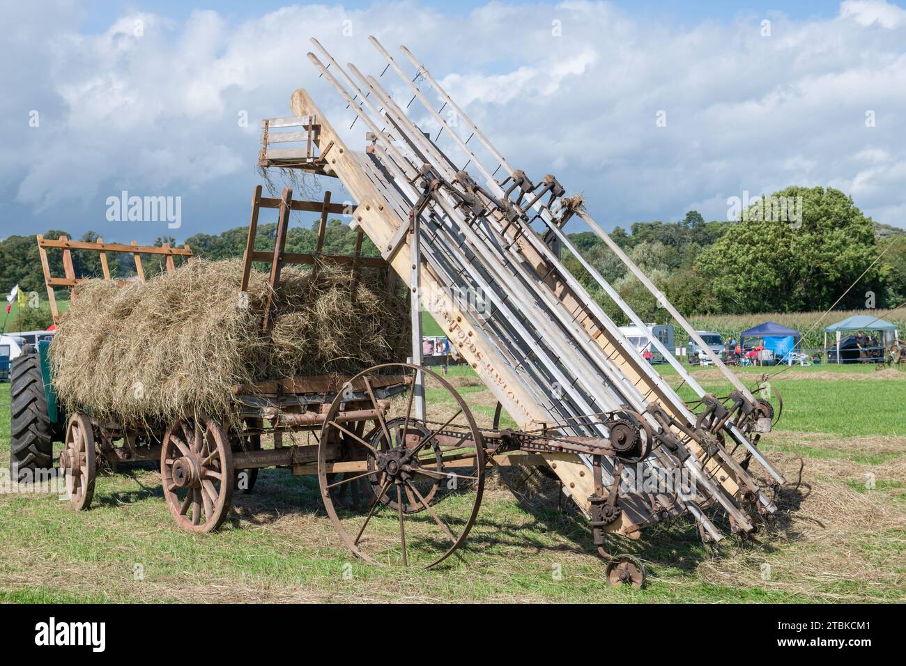 Hay loader hi-res stock photography and images - Alamy