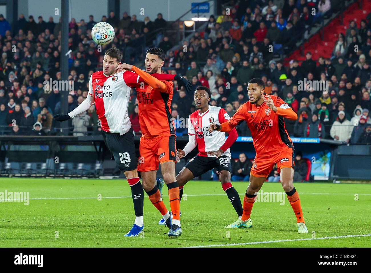 ROTTERDAM, NETHERLANDS - DECEMBER 7: Santiago Gimenez (Feyenoord ...