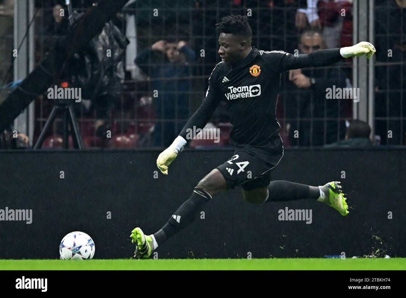 ISTANBUL - Manchester United FC goalkeeper Andre Onana during the UEFA ...