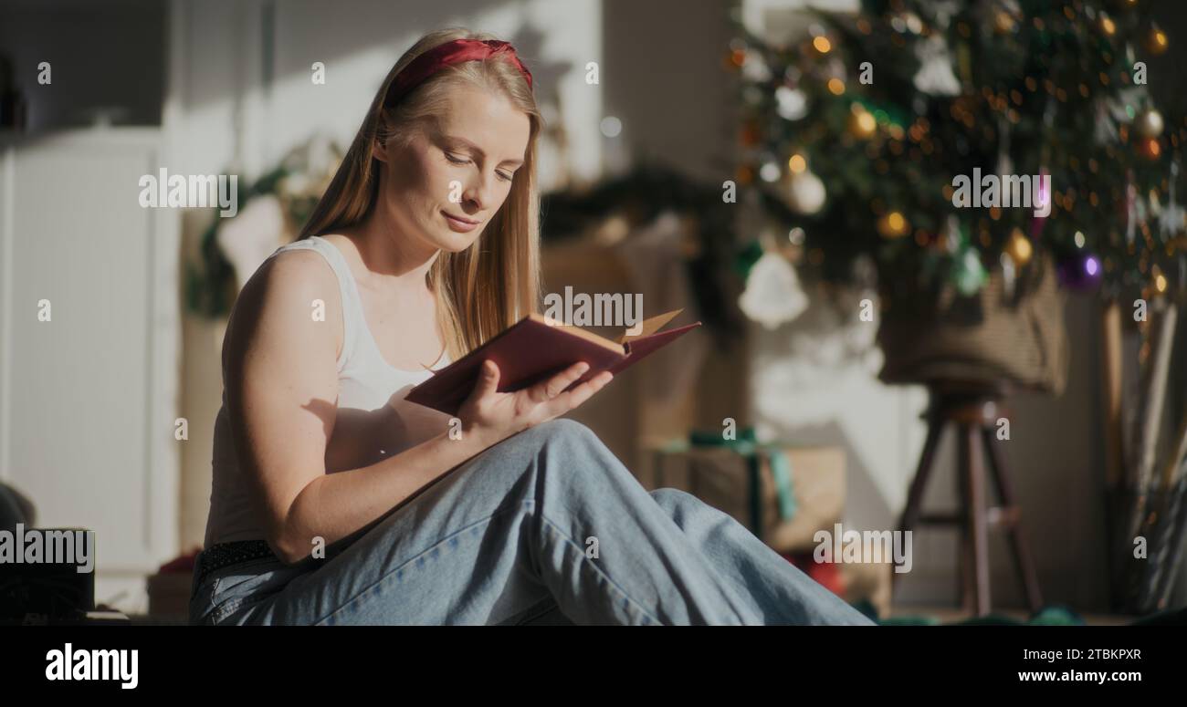 Reading Book Portrait Stock Photo - Alamy