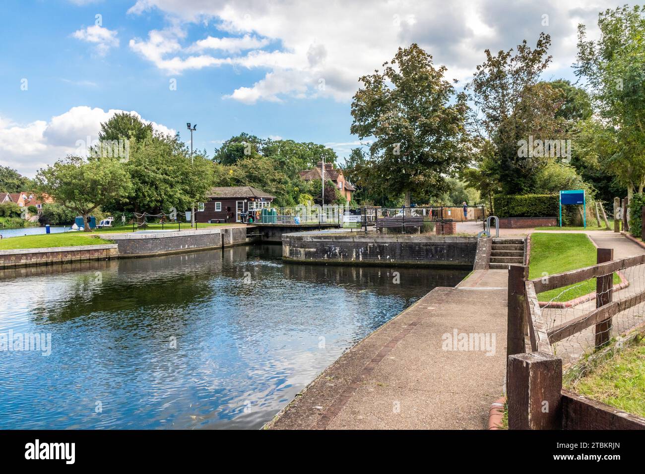 Hambleden Lock, River Thames, Buckinghamshire England, UK Stock Photo ...