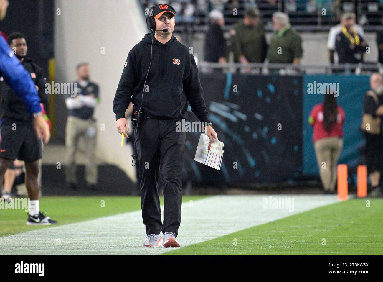 Cincinnati Bengals head coach Zac Taylor watches from the sideline ...