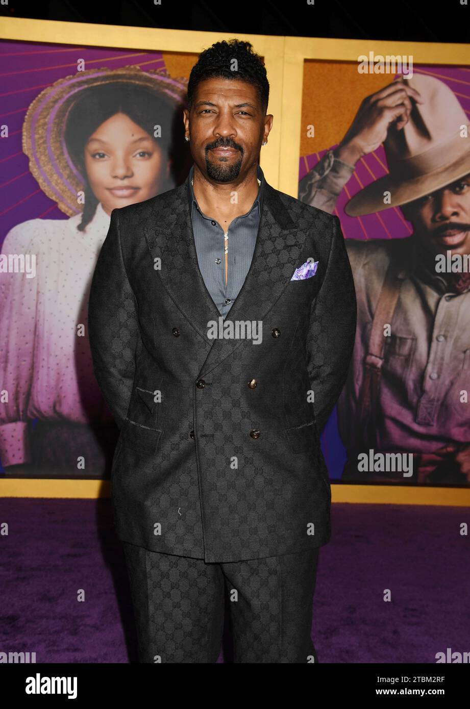 LOS ANGELES, CALIFORNIA - DECEMBER 06: Deon Cole attends the World ...
