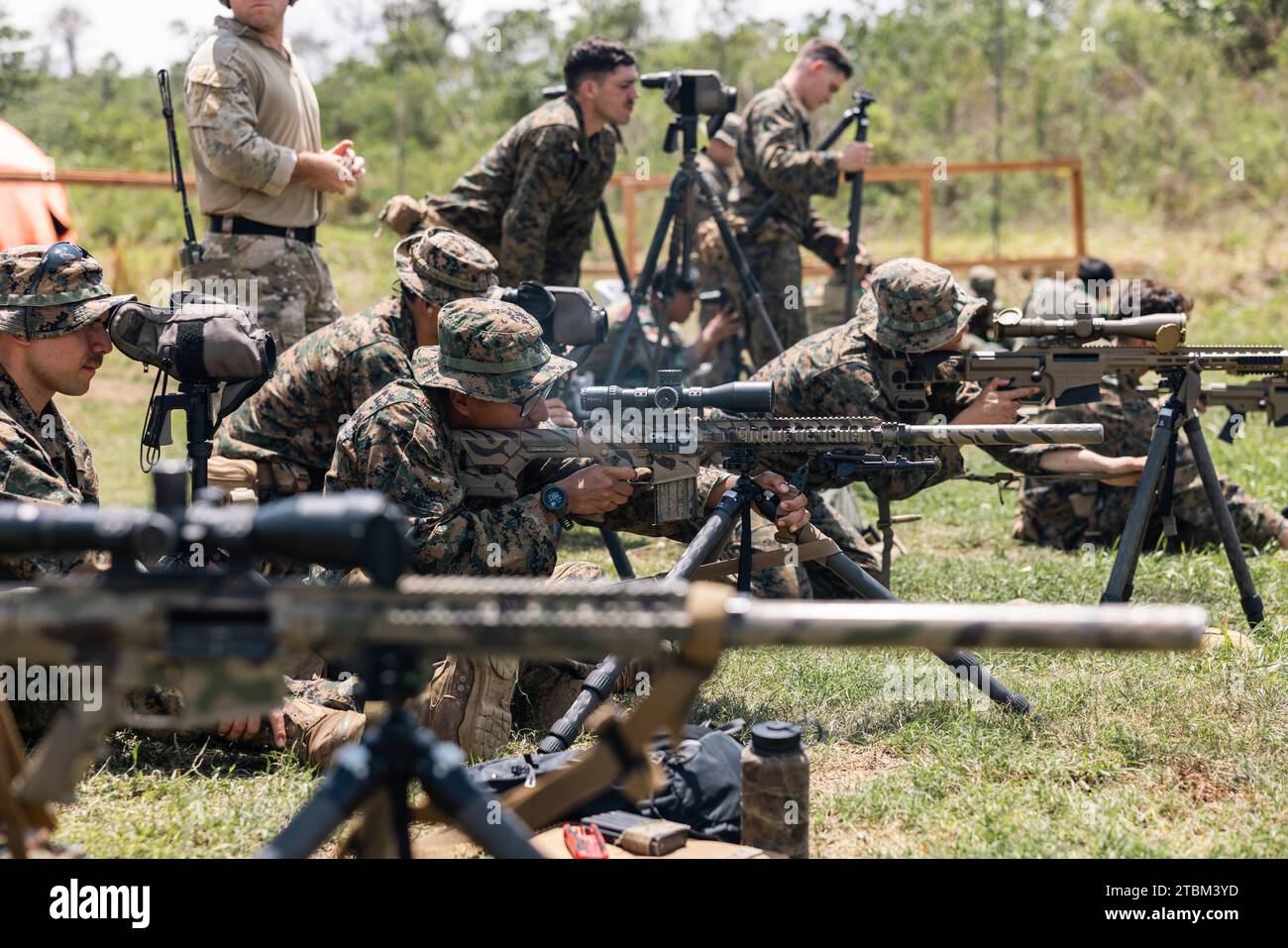U.S. Marines with 1st Battalion, 7th Marine Regiment, attached to ...