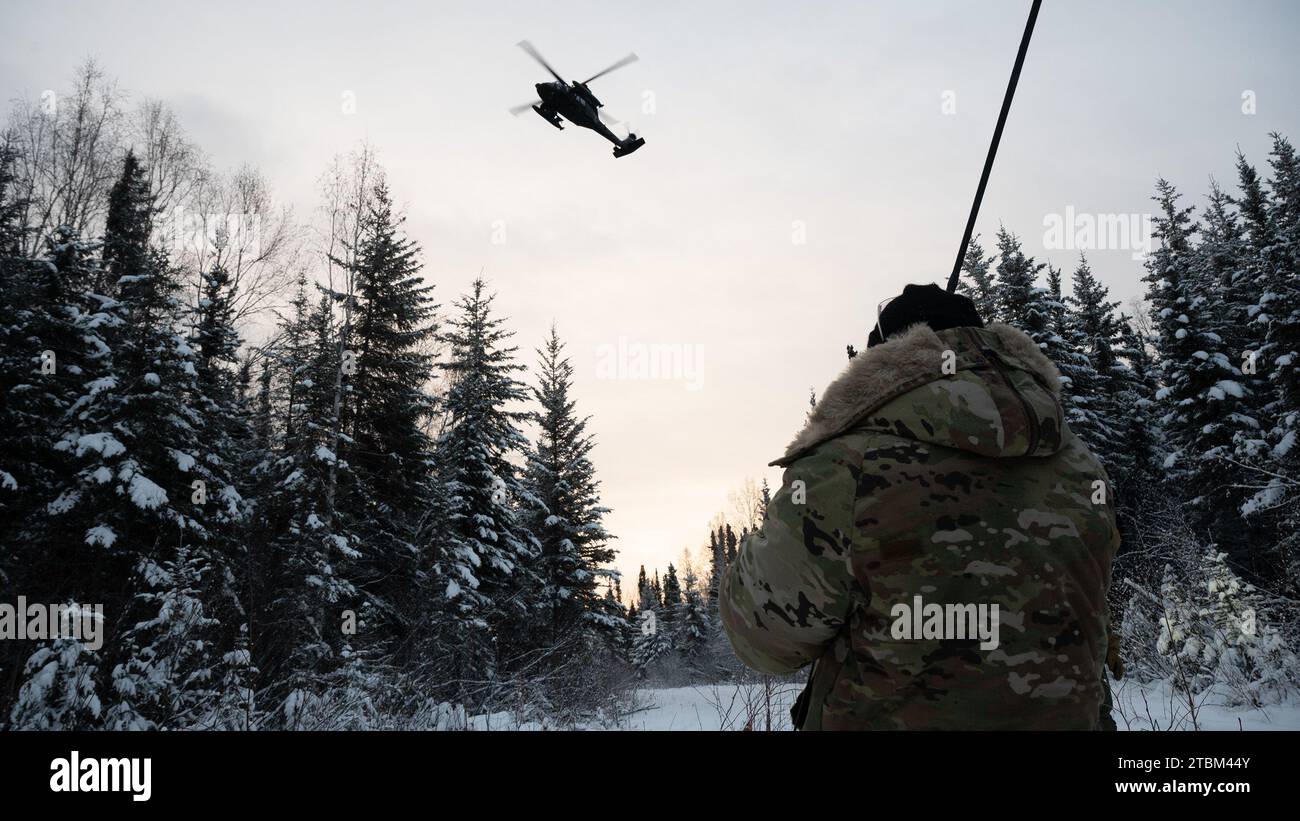 U.S. Coast Guard Petty Officer 3rd Class Robert Husta, an Aviation ...