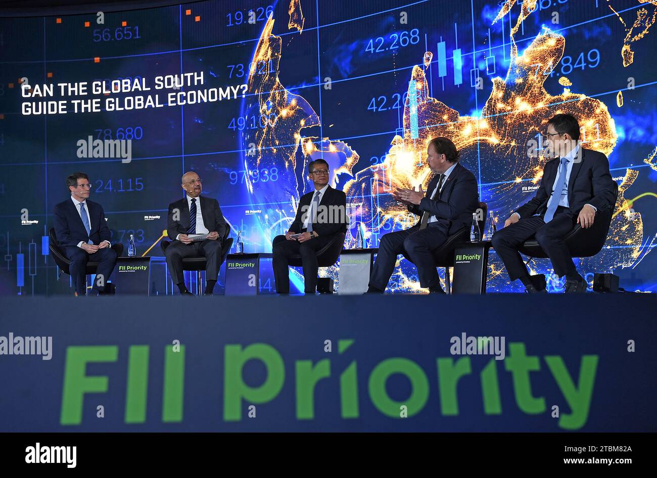 Fii priority hi-res stock photography and images - Alamy