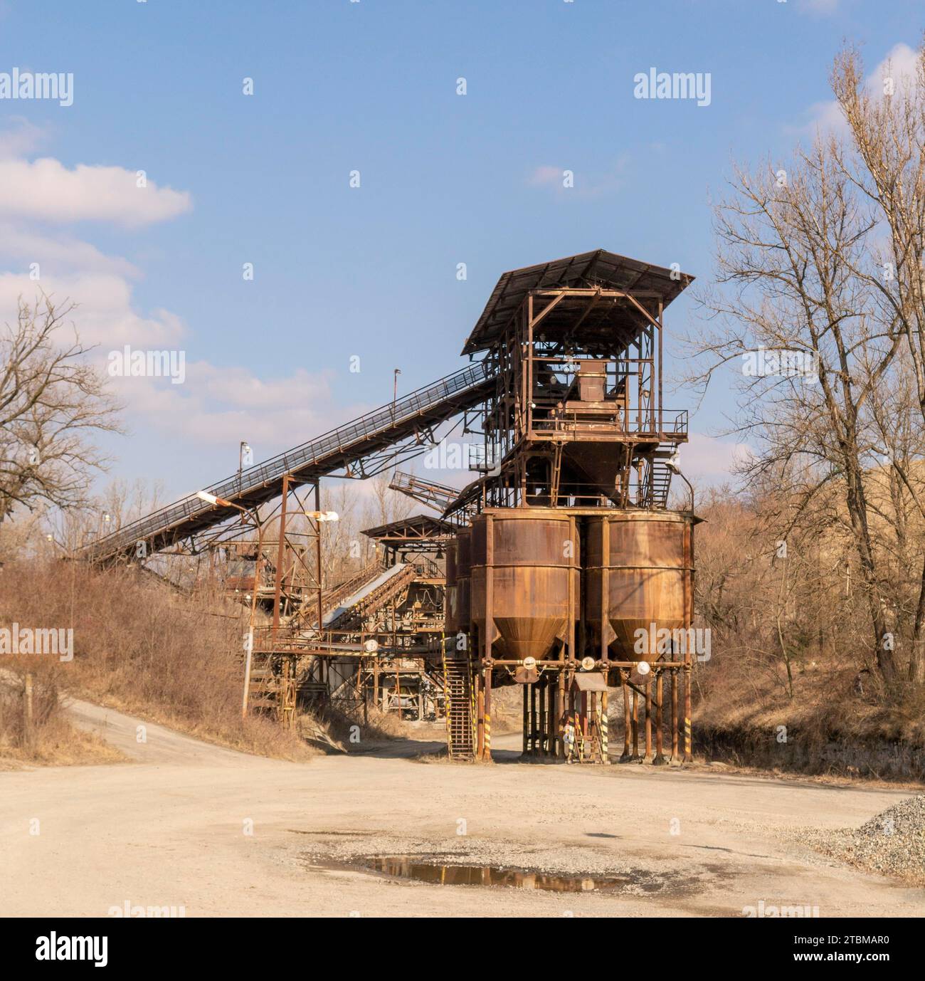 Granite processing hi-res stock photography and images - Alamy