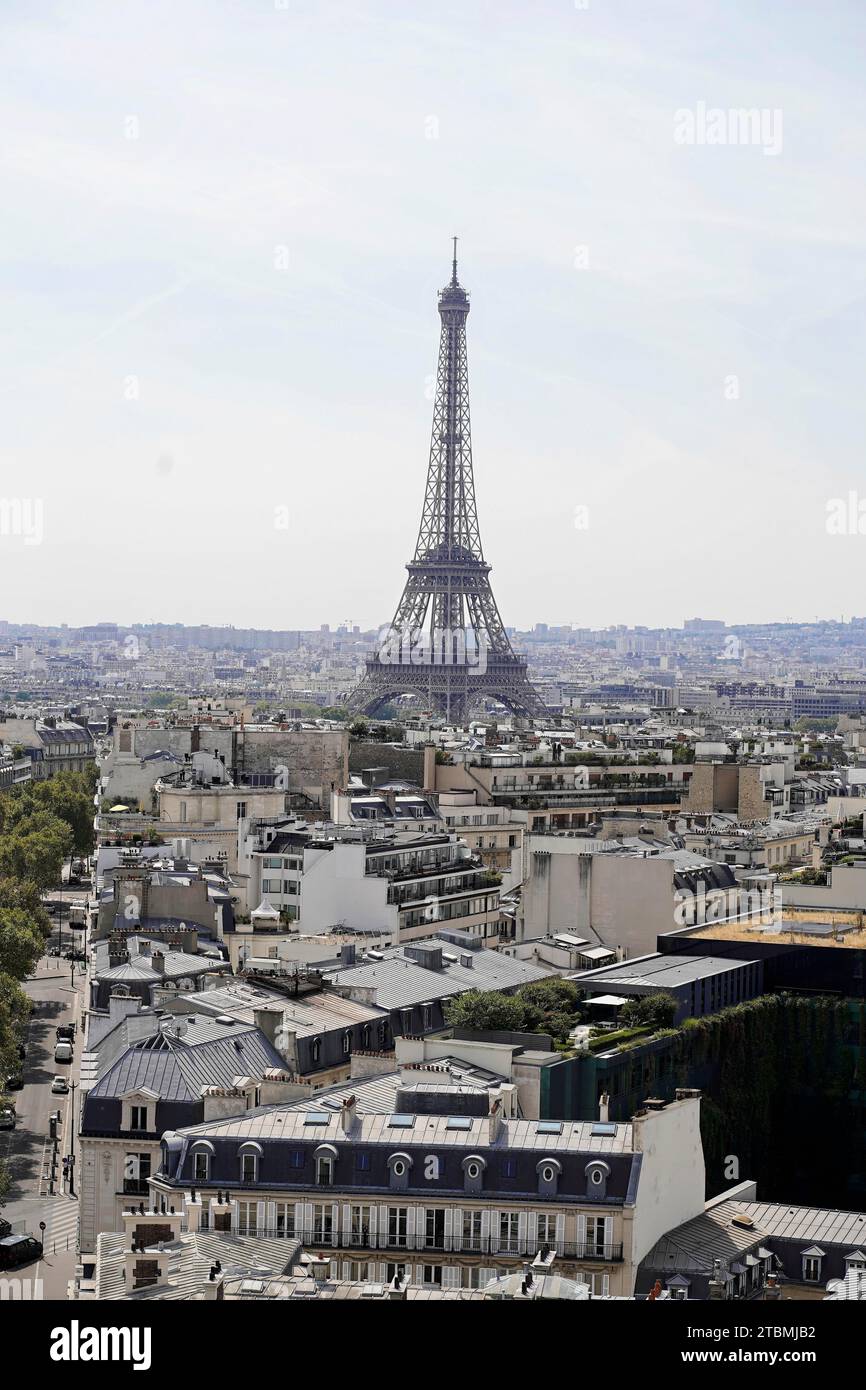Jardin de la Tour Eiffel, Eiffel Tower, Paris, France Stock Photo - Alamy
