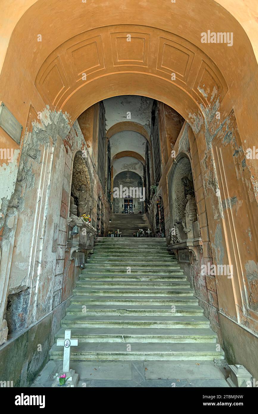 Stair level hi-res stock photography and images - Alamy