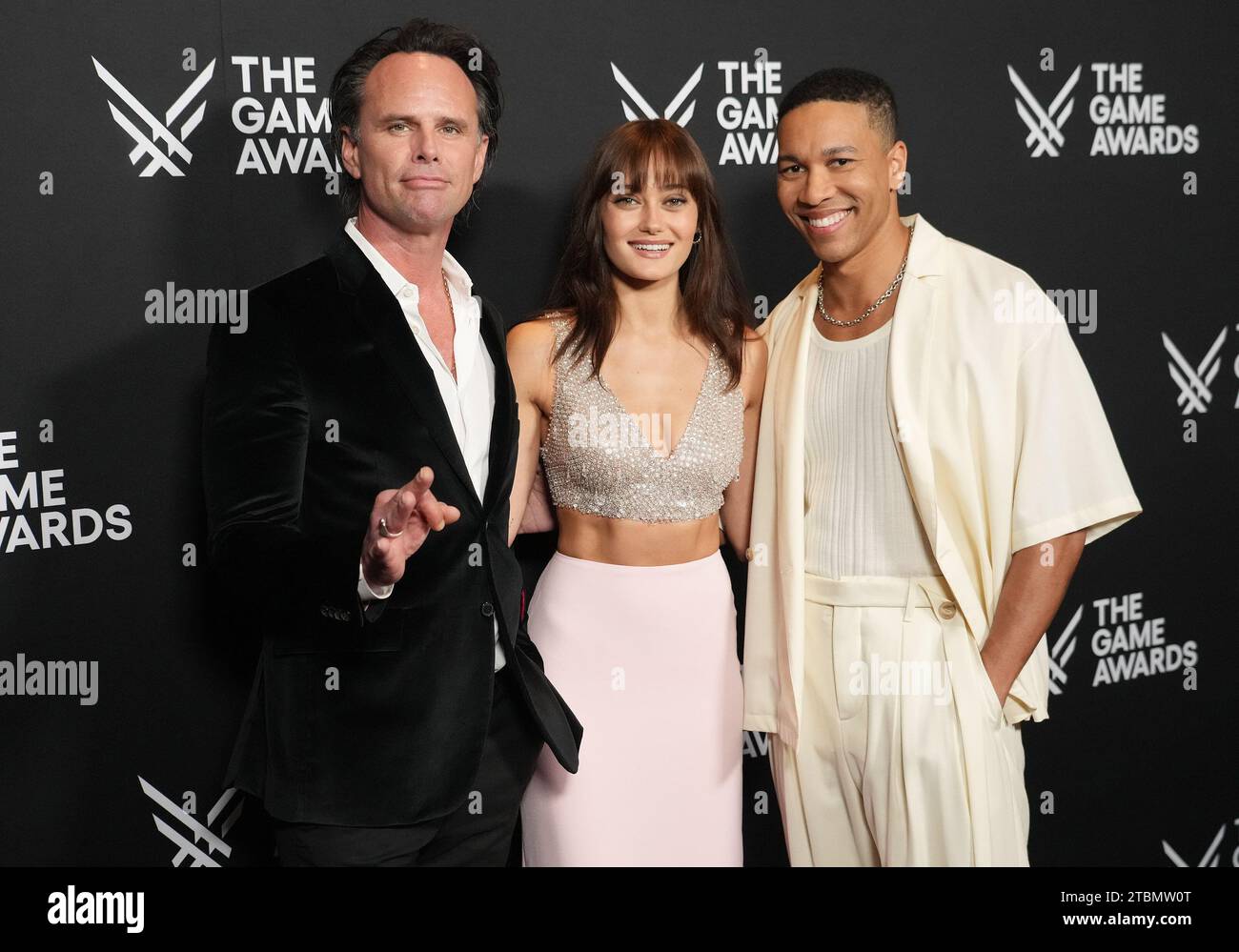 Los Angeles, USA. 07th Dec, 2022. (L-R) Walton Goggins, Ella Purnell ...