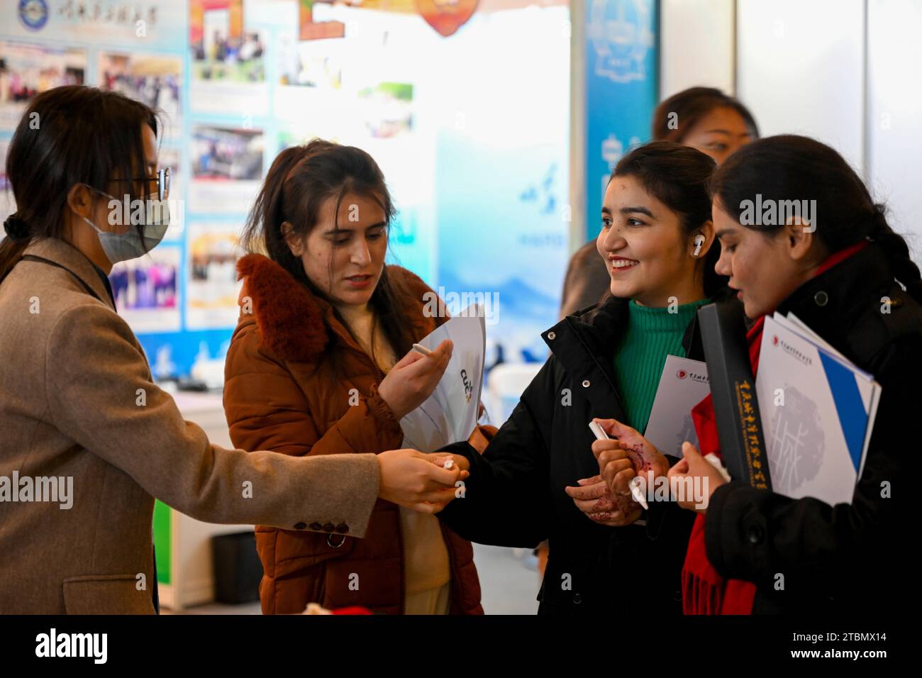 **CHINESE MAINLAND, HONG KONG, MACAU AND TAIWAN OUT** The Language ...