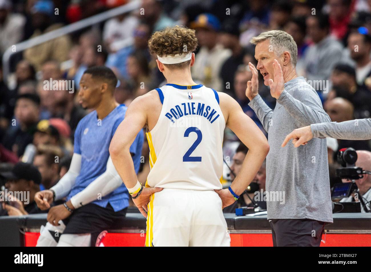 LOS ANGELES, CA - DECEMBER 02: Golden State Warriors guard Brandin ...