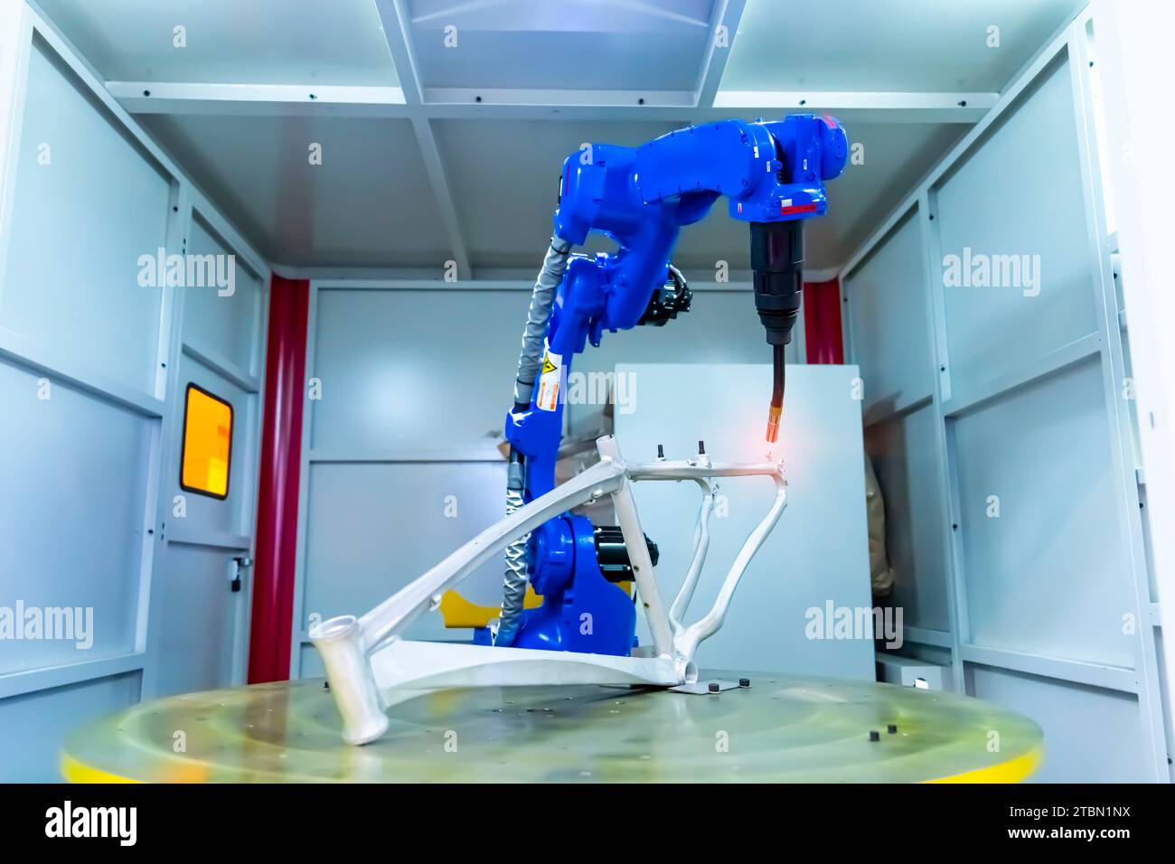 Engineering manufacturing operations hi-res stock photography and images - Alamy