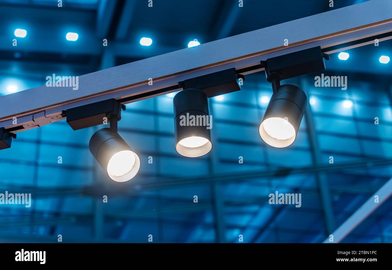 Spotlight fixture hi-res stock photography and images - Alamy