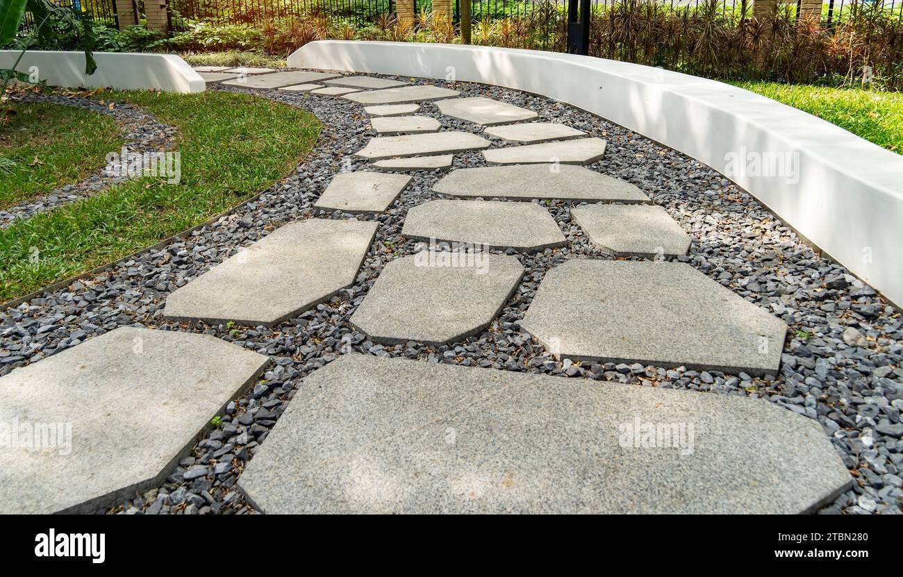 path leading through a garden Stock Photo - Alamy