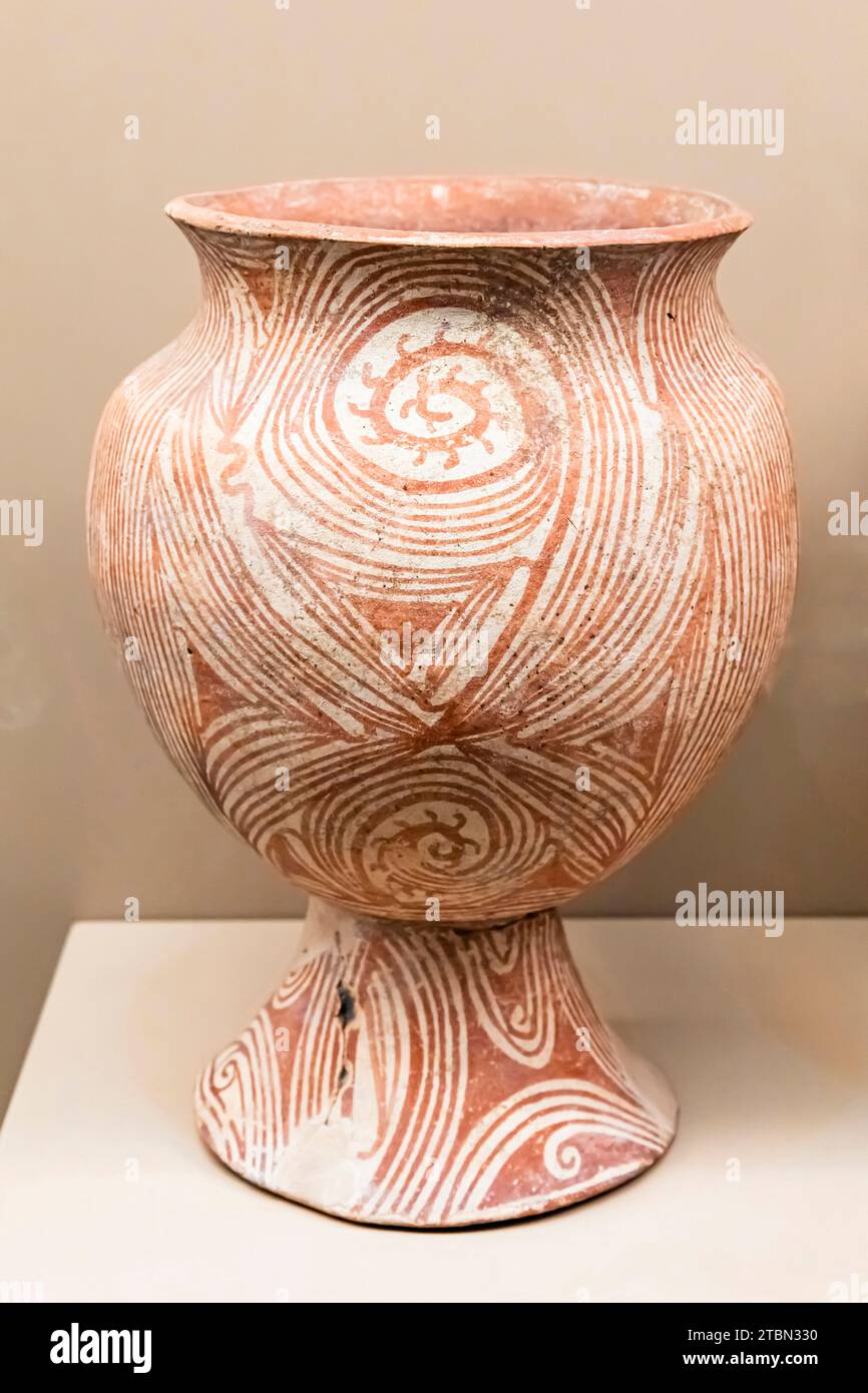 Ban Chiang national museum, Painted pottery of late period, Ban Chiang ...