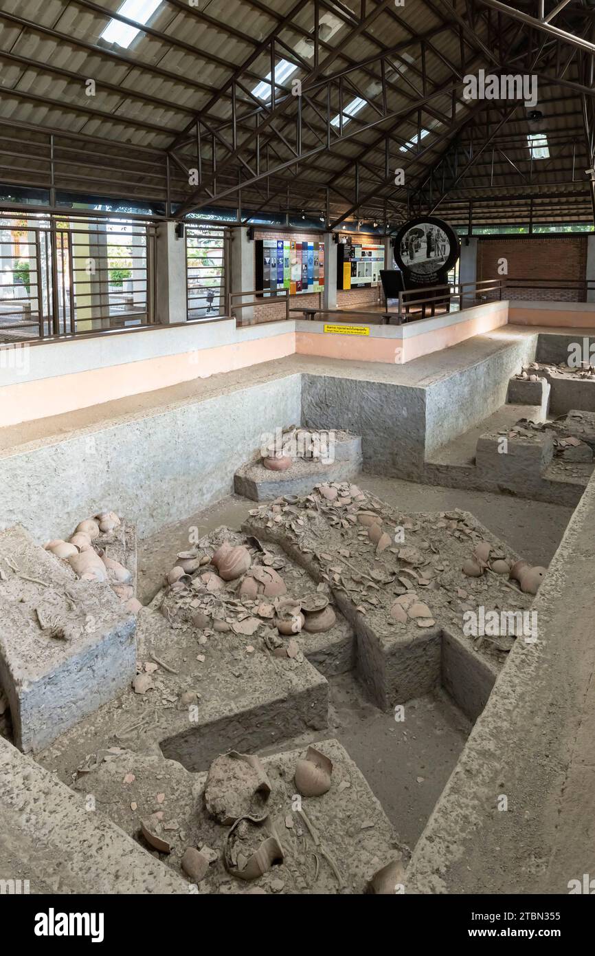 Ban Chiang national museum, Exhibition of excavation site, at Wat Pho ...