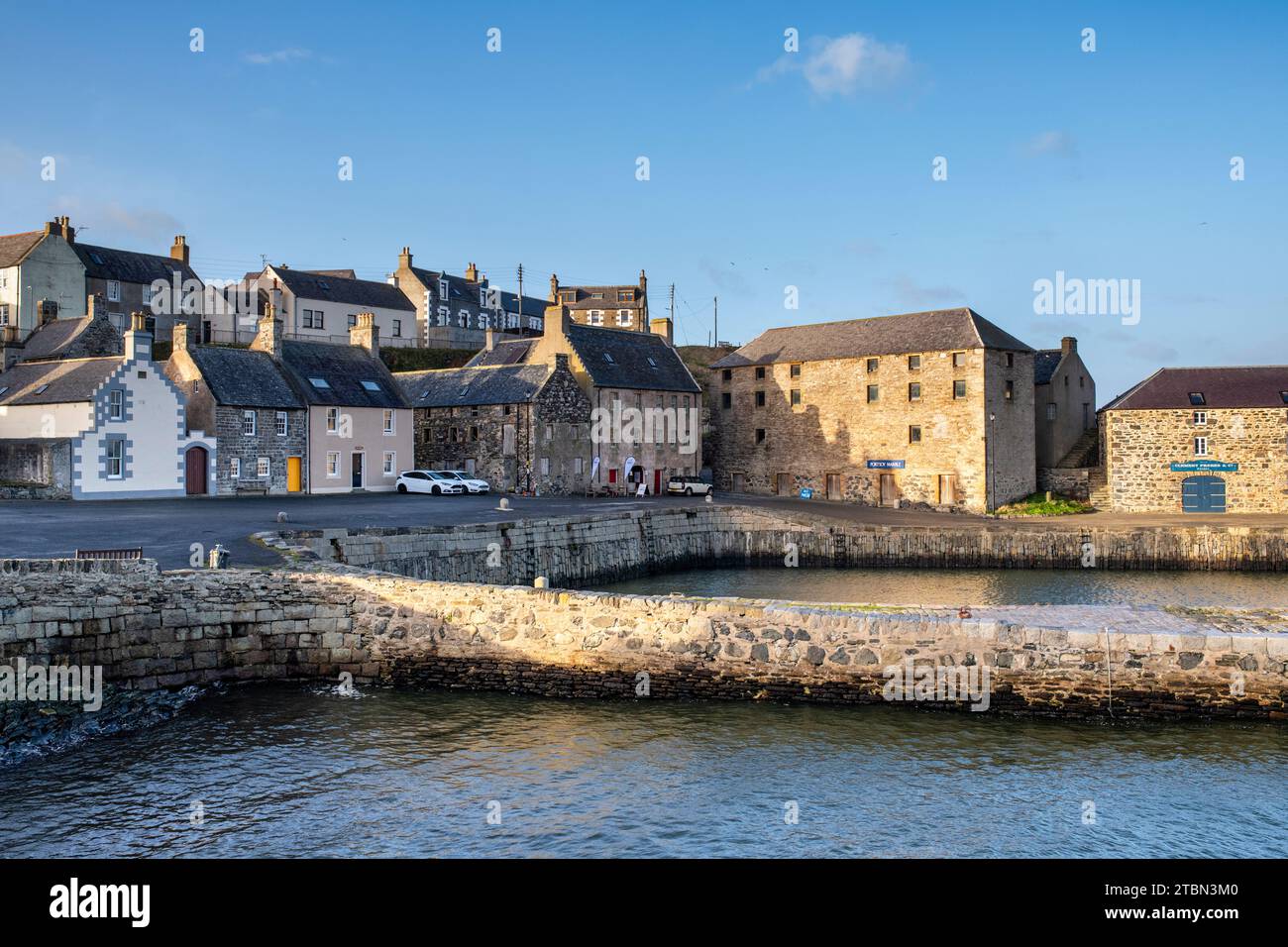 Portsoy harbour in november. Aberdeenshire, Scotland Stock Photo - Alamy