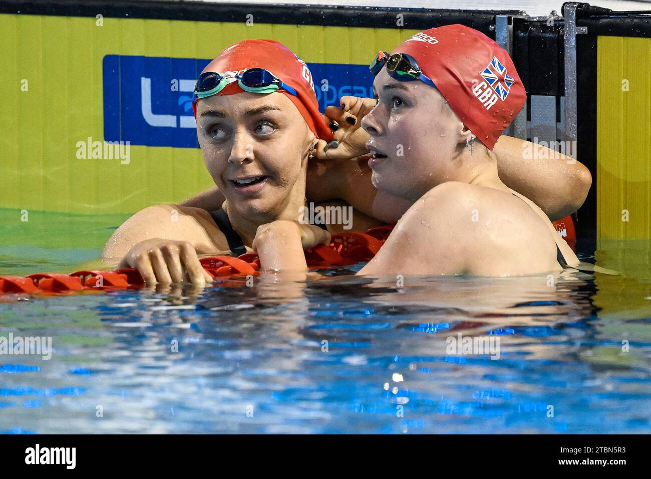 Medi Harris of Great Britain, gold, and Katie Shanahan of Great Britain ...