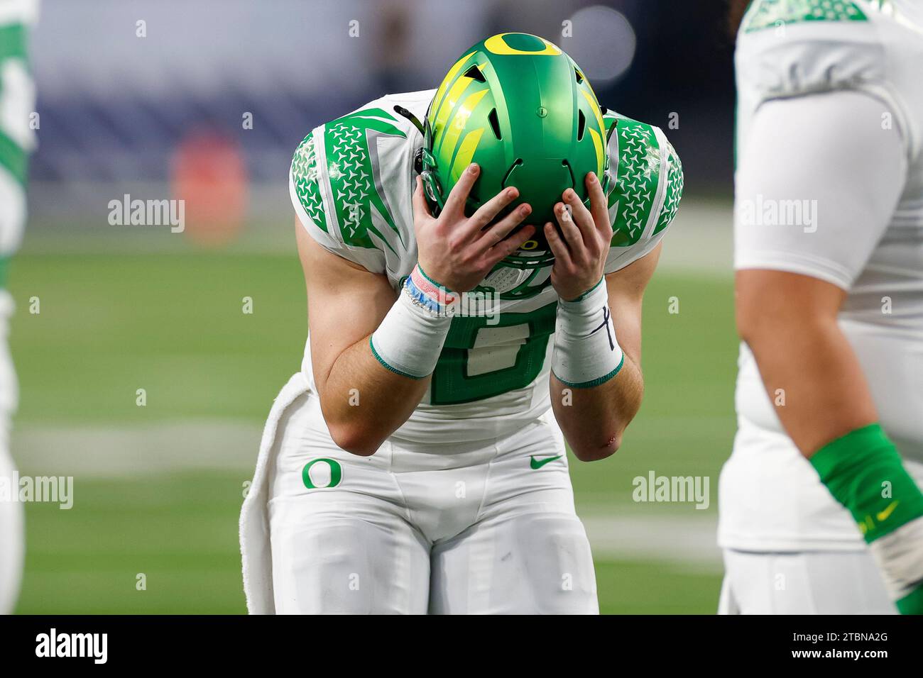 Bo nix reacts hi-res stock photography and images - Alamy