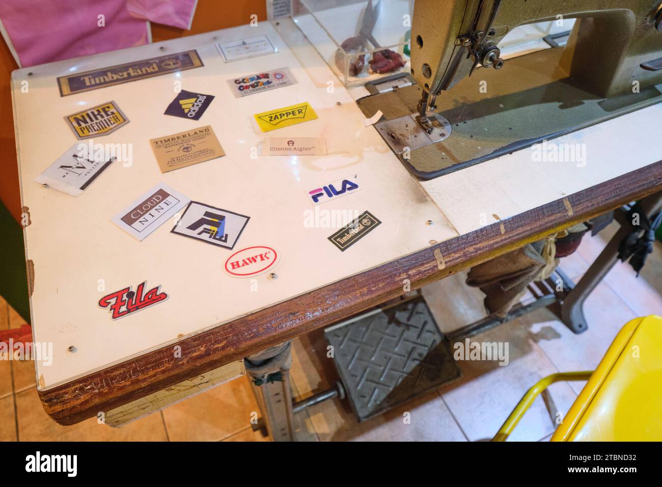 Sewing machine museum hi-res stock photography and images - Alamy