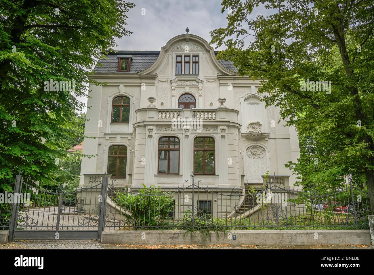 Alte Villa, Villenviertel, Magdeburg, Sachsen-Anhalt, Deutschland Stock ...