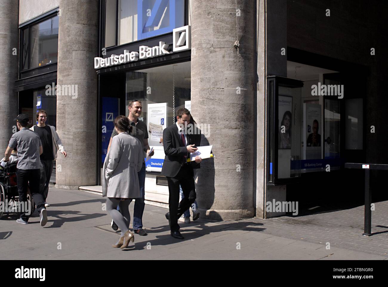 KOLN GEERMANY German Deutsche Bank building 18 April 2011 (PHOTO BY ...