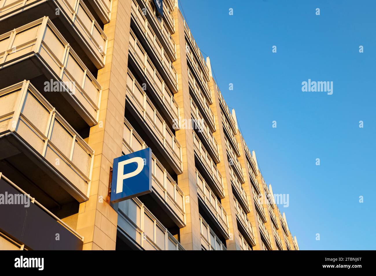 Liverpool, united kingdom May, 16, 2023 parking sign on building ...