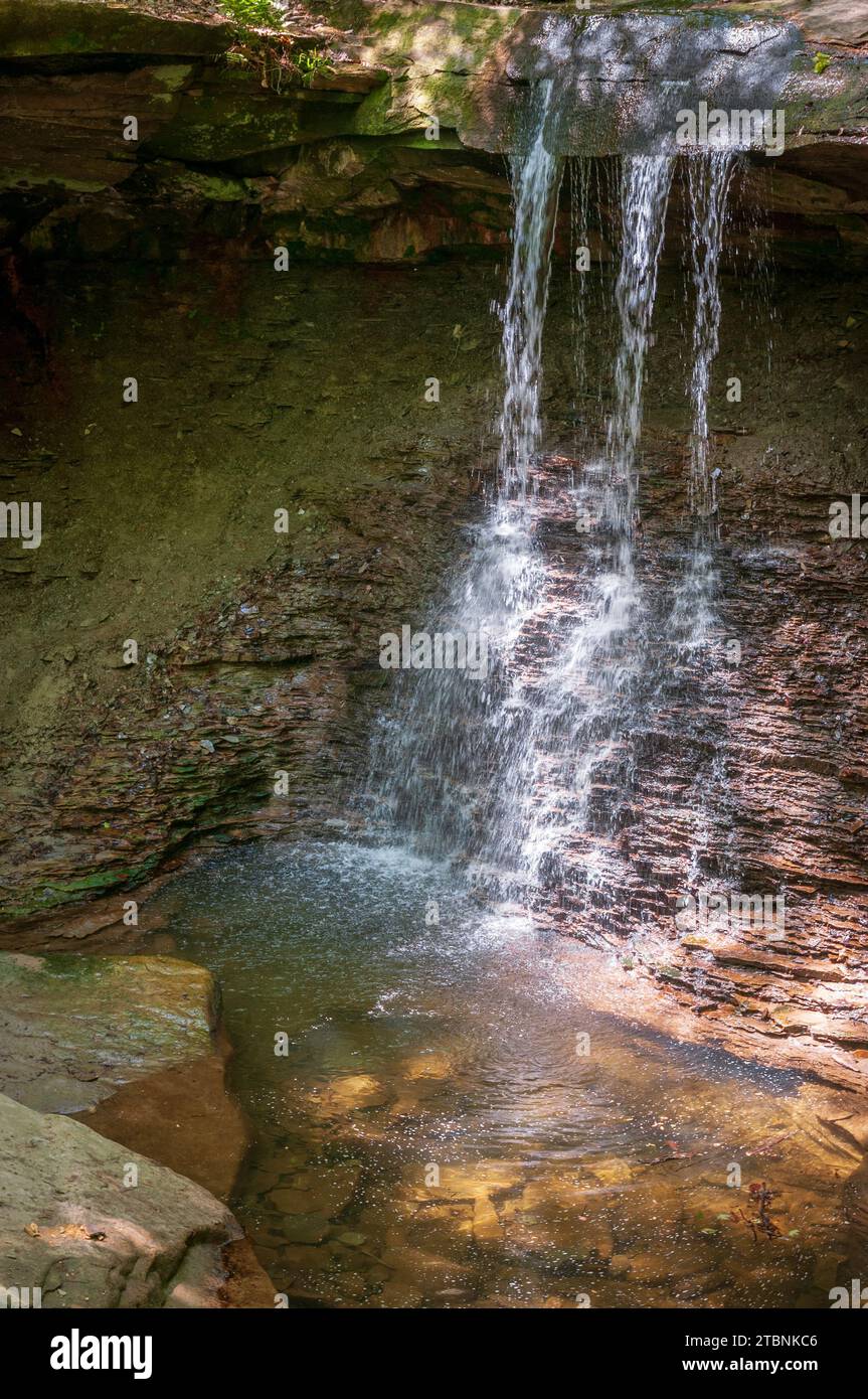 Blue Hen Falls at Cuyahoga Valley National Park in Ohio, USA Stock Photo - Alamy
