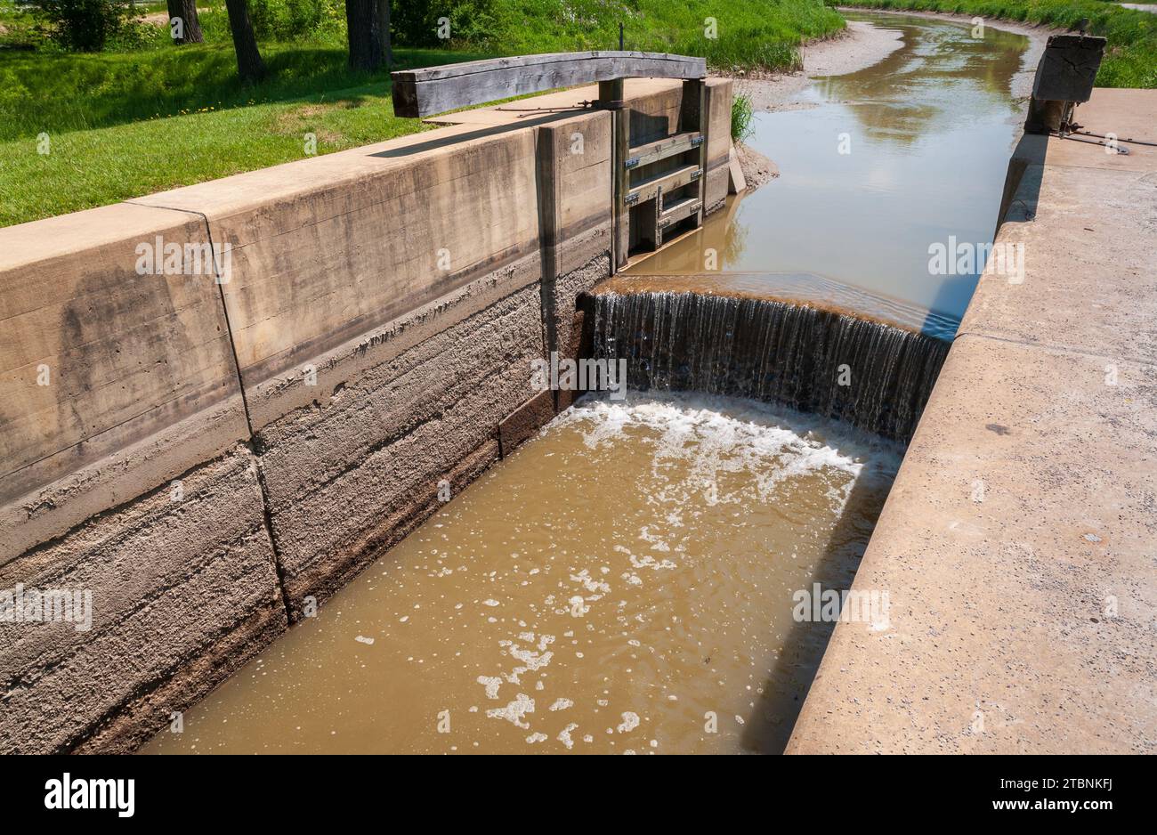Viaduct and Lock at Cuyahoga Valley National Park, Ohio Stock Photo - Alamy