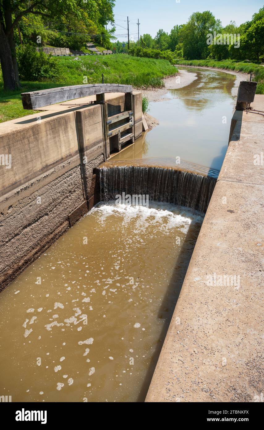 Viaduct and Lock at Cuyahoga Valley National Park, Ohio Stock Photo - Alamy