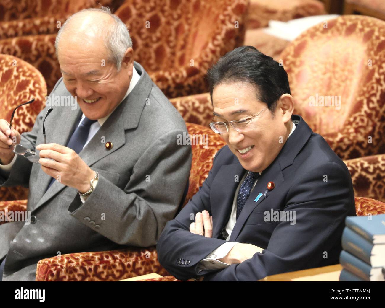 Tokyo, Japan. 8th Dec, 2023. Japanese Prime Minister Fumio Kishida (R ...