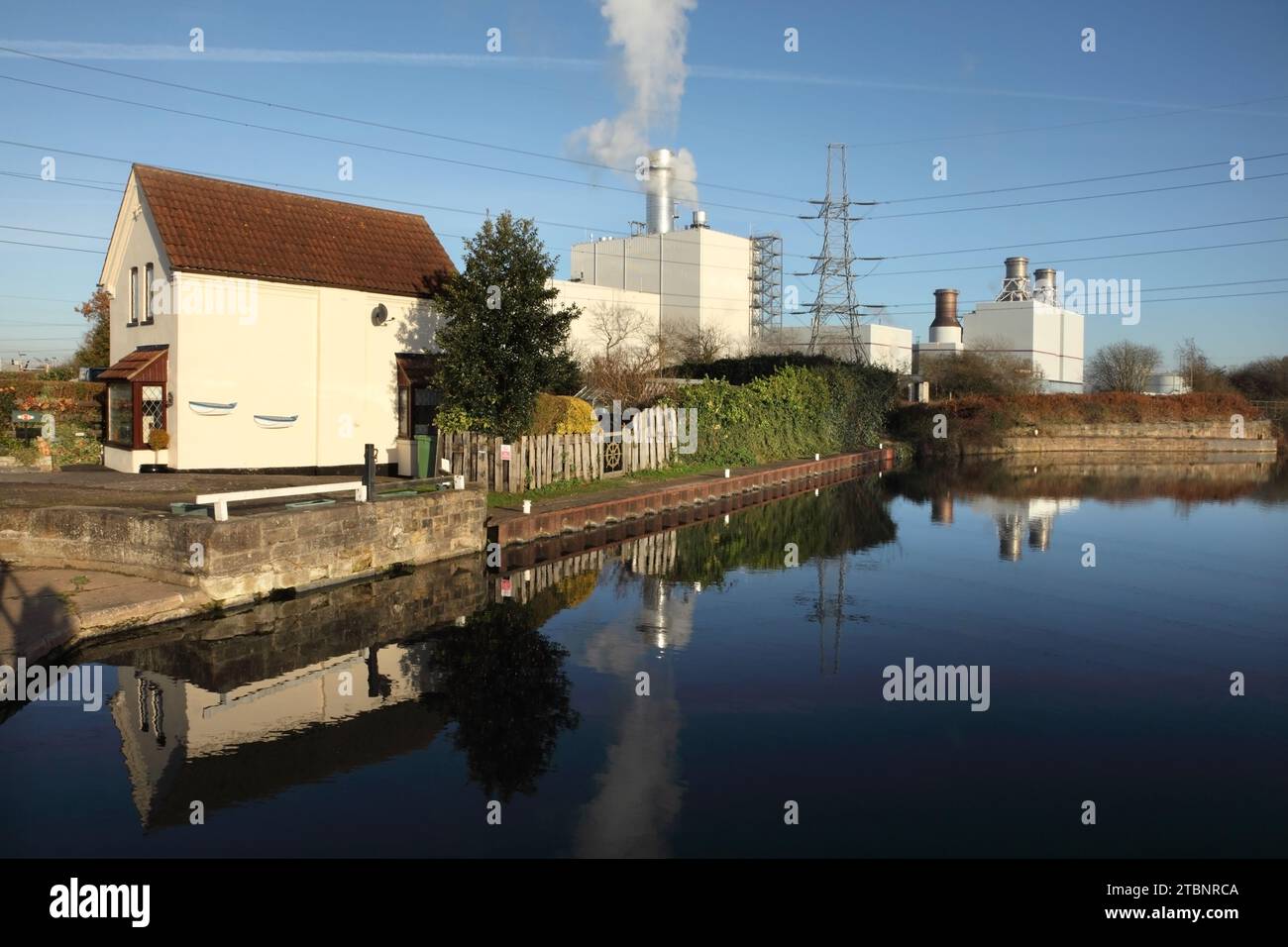 The £350m 840MW Keadby 2 CCGT gas-fired power station alongside the ...