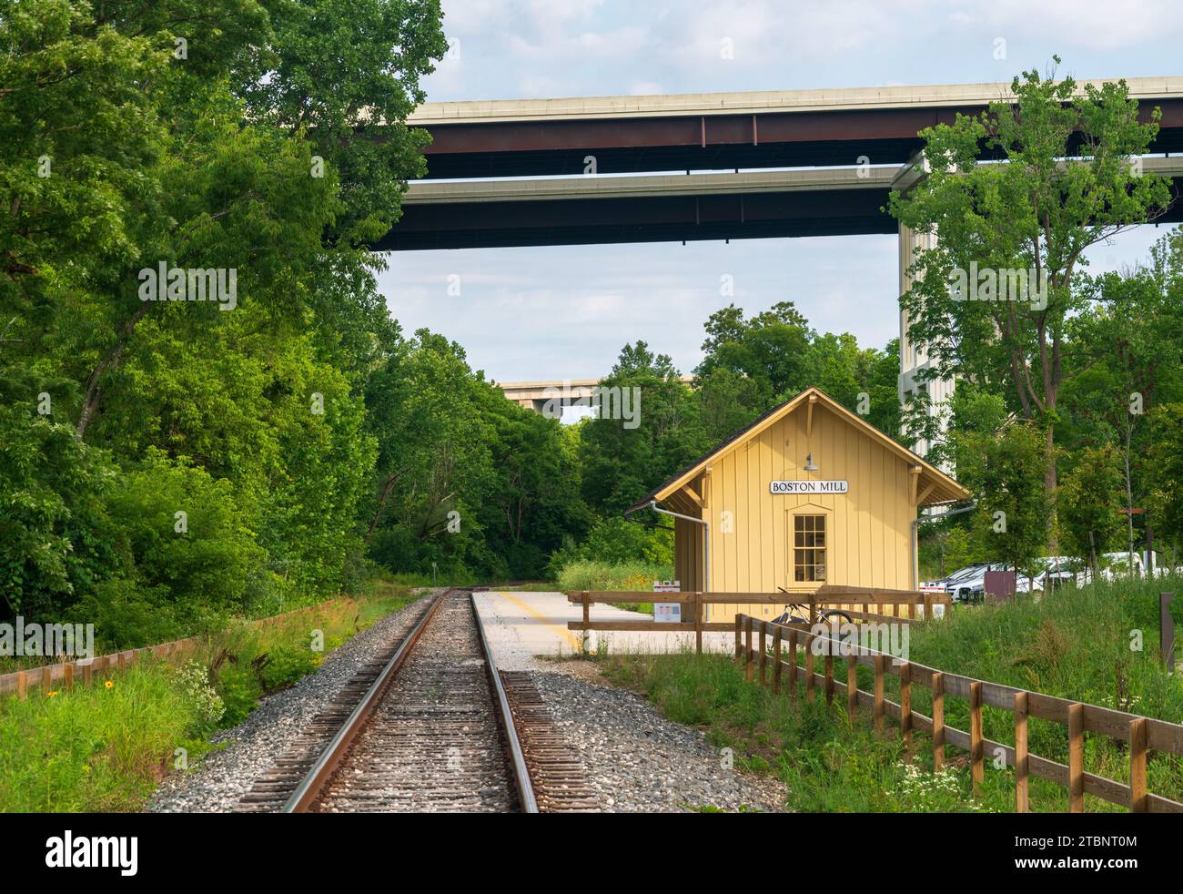 Park trails with train access hi-res stock photography and images - Alamy