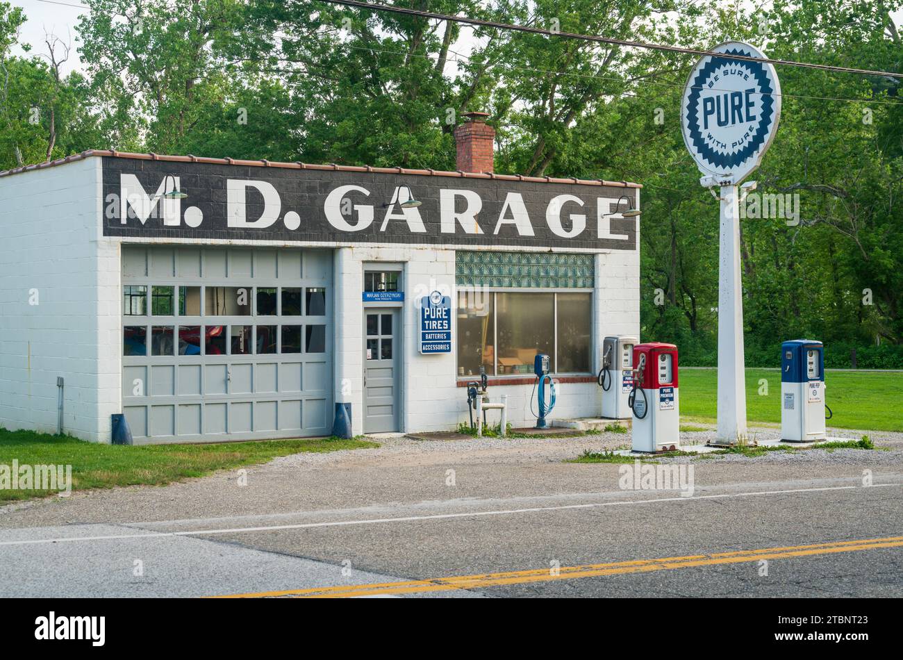 The M. D. Garage and Pure Gas Station at Cuyahoga Valley National Park ...
