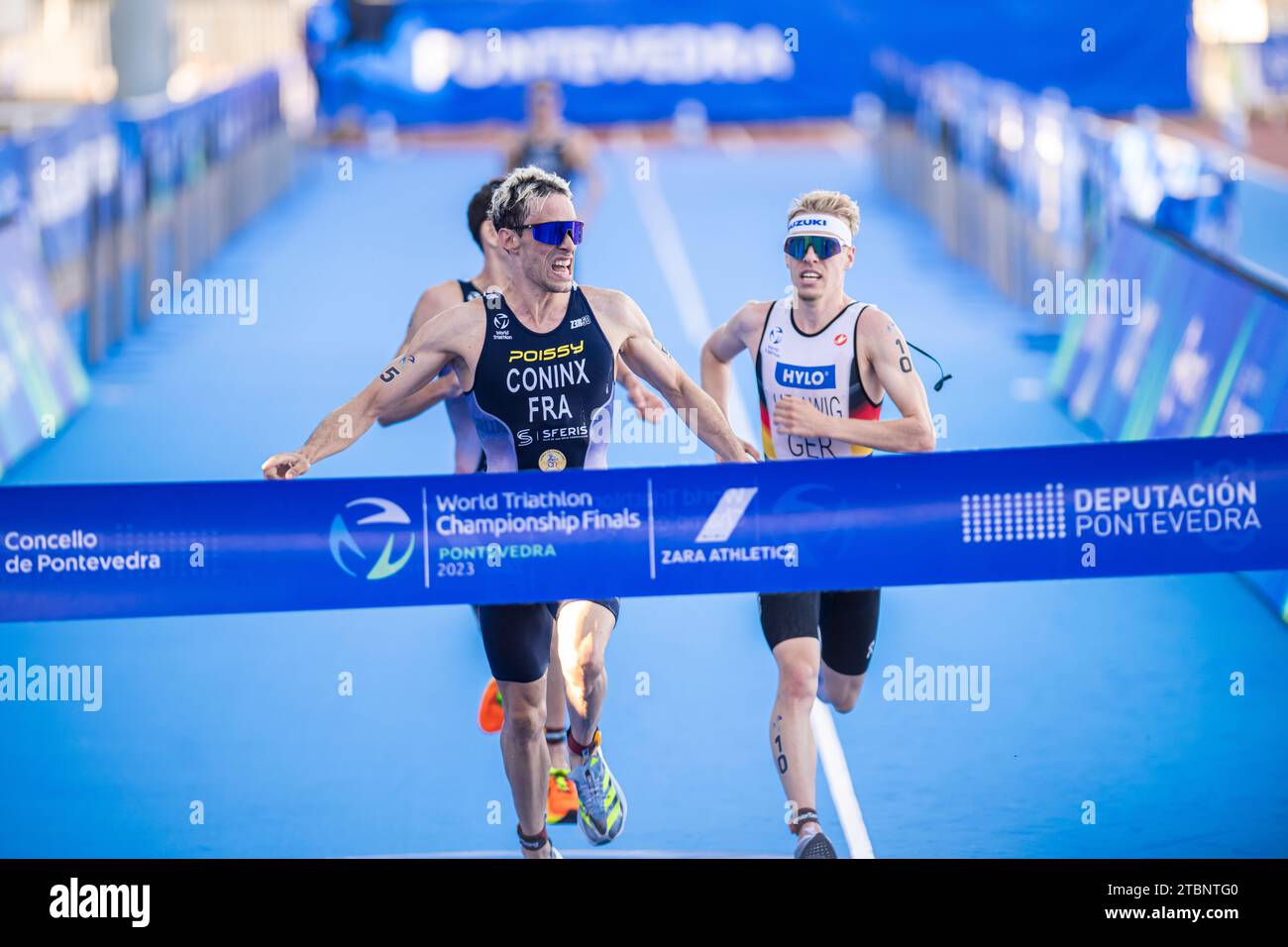 Dorian Coninx winning in Pontevedra in the 2023 World Triathlon ...
