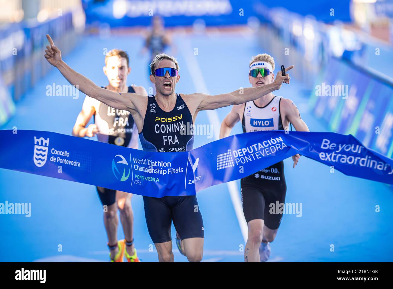 Dorian Coninx winning in Pontevedra in the 2023 World Triathlon ...