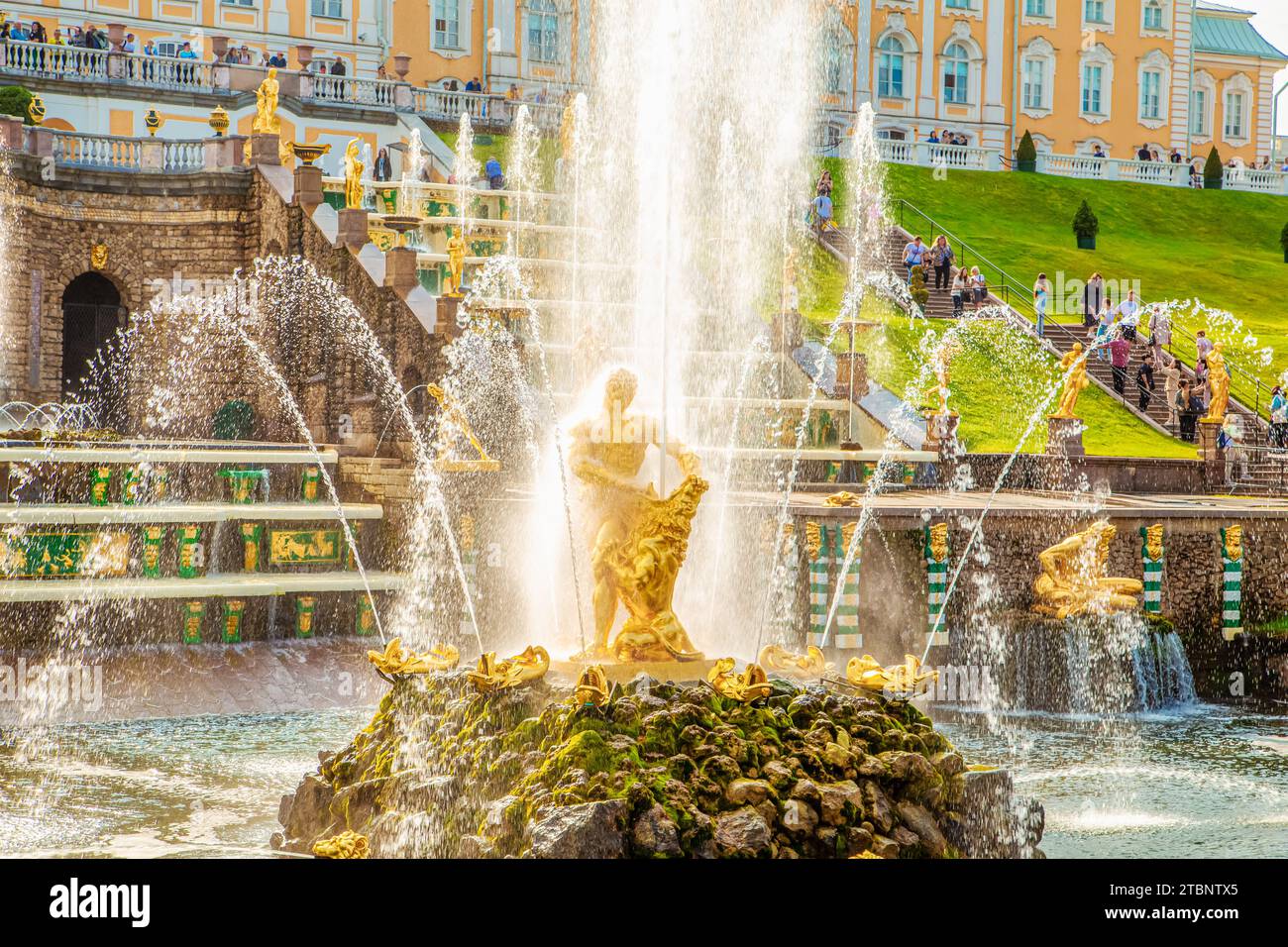 Fountain "Samson tearing the lion's mouth." Grand Cascade in Peterhof ...