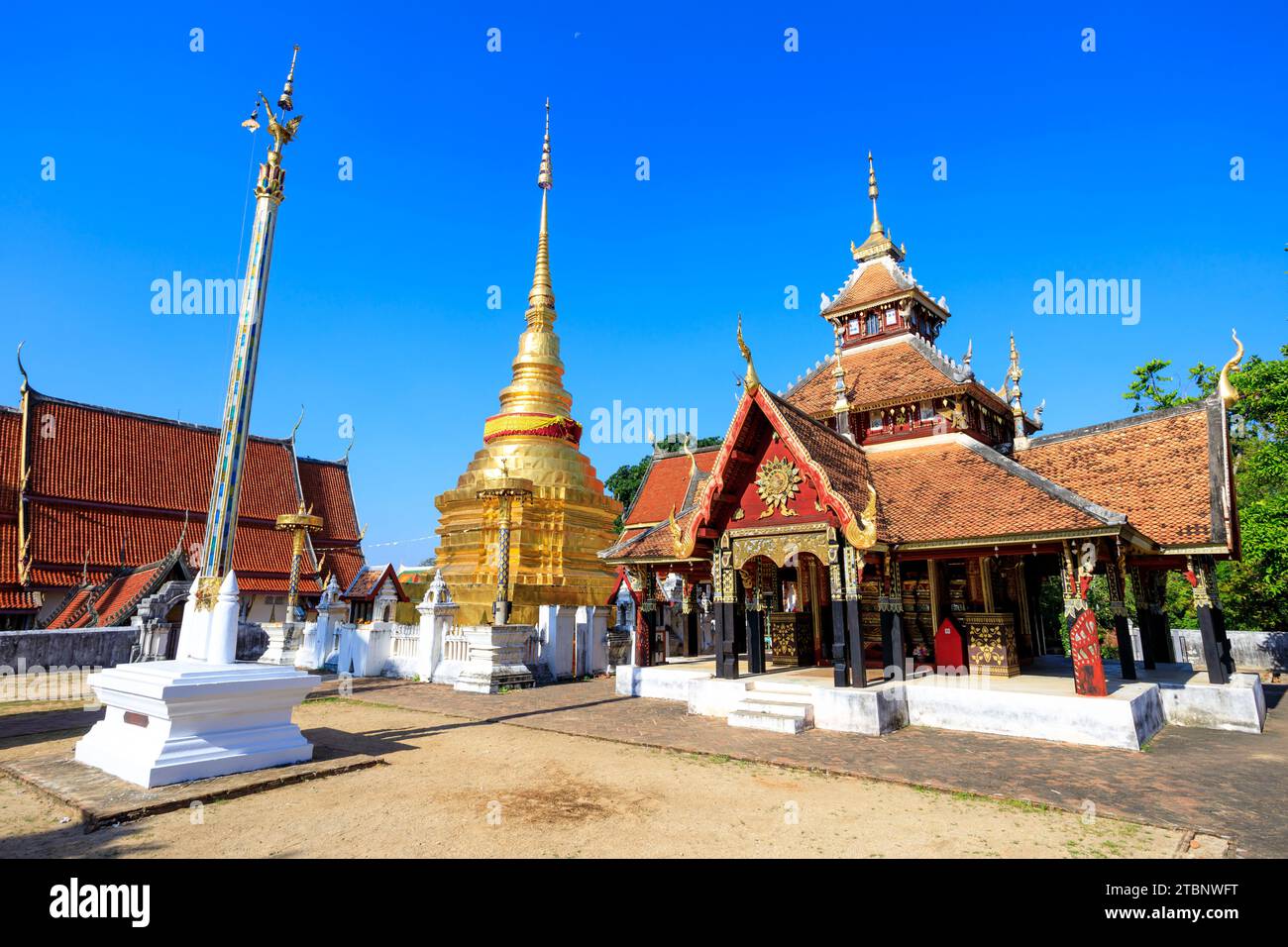 Pongsanuk temple hi-res stock photography and images - Alamy