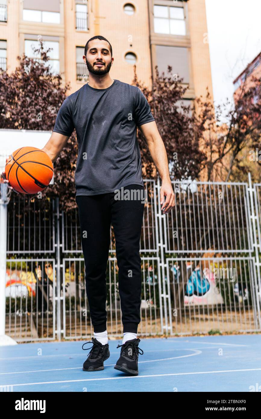 Multiracial man hi-res stock photography and images - Alamy