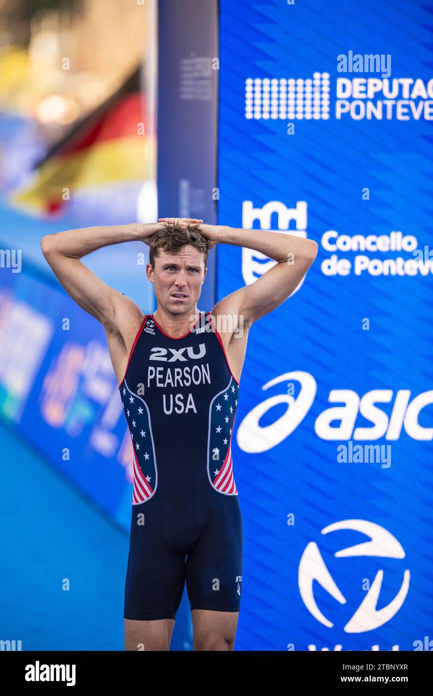 Morgan Pearson participating in Pontevedra in the 2023 World Triathlon ...