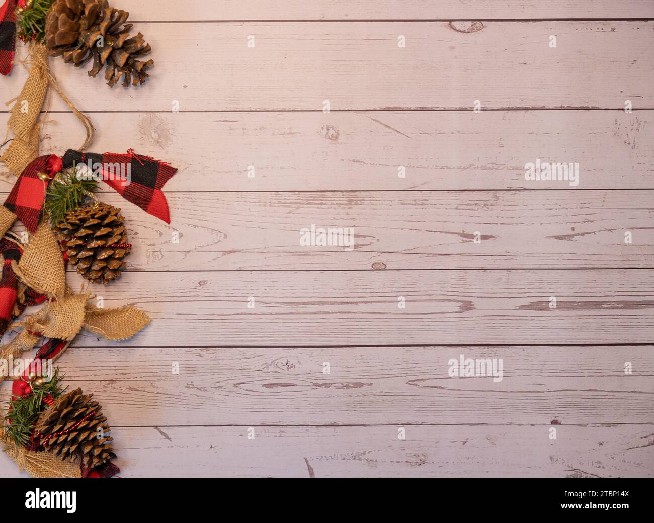 Blank white card pine hi-res stock photography and images - Alamy