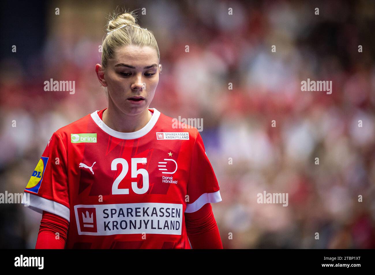Herning, Denmark. 07th Dec, 2023. Trine Ostergaard (25) of Denmark seen ...