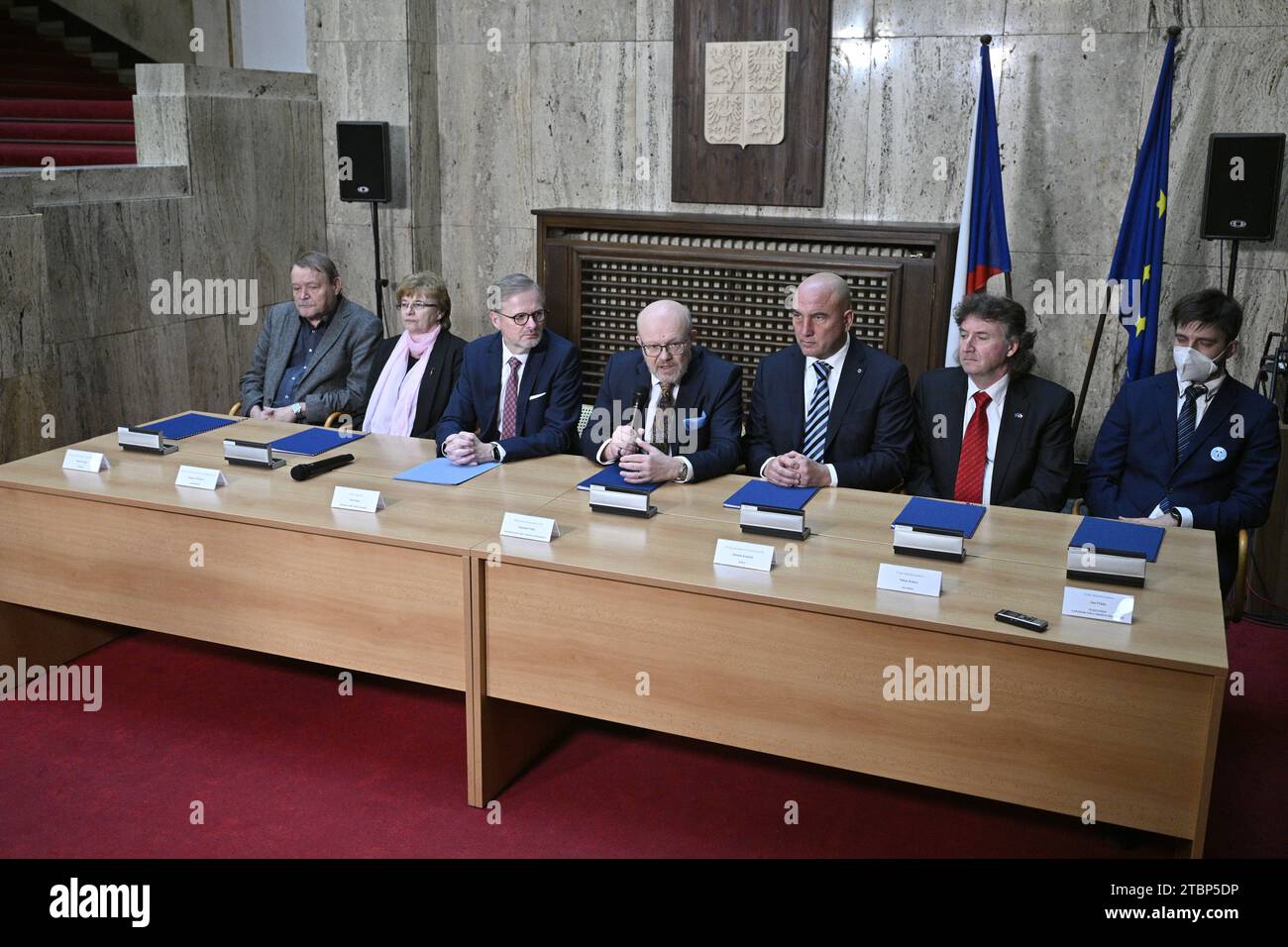 Press conference on signing agreement between Health Ministry, General ...