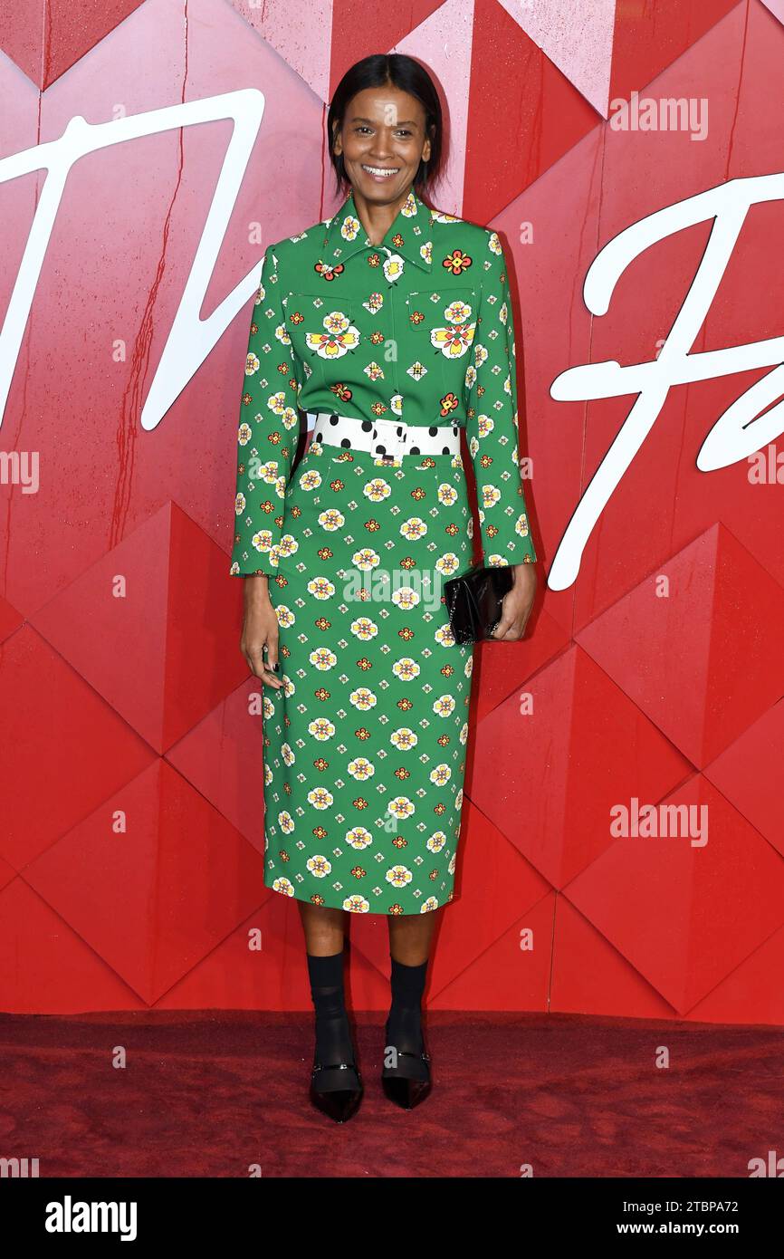LONDON, ENGLAND - DECEMBER 04: Liya Kebede attends The Fashion Awards ...
