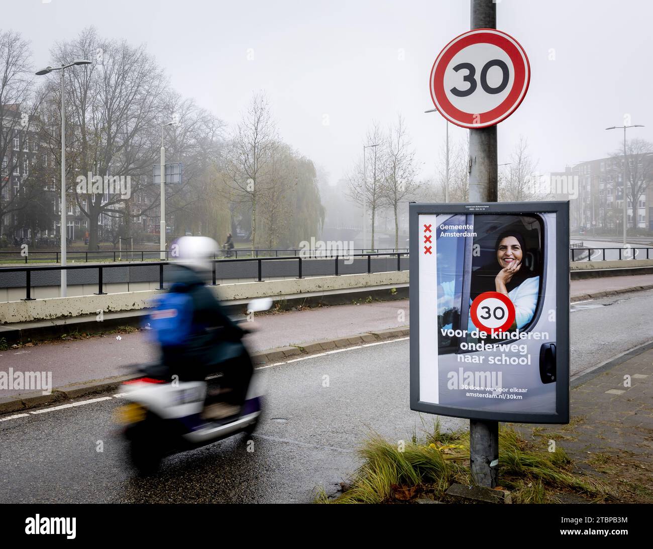 30 percent sign hi-res stock photography and images - Alamy