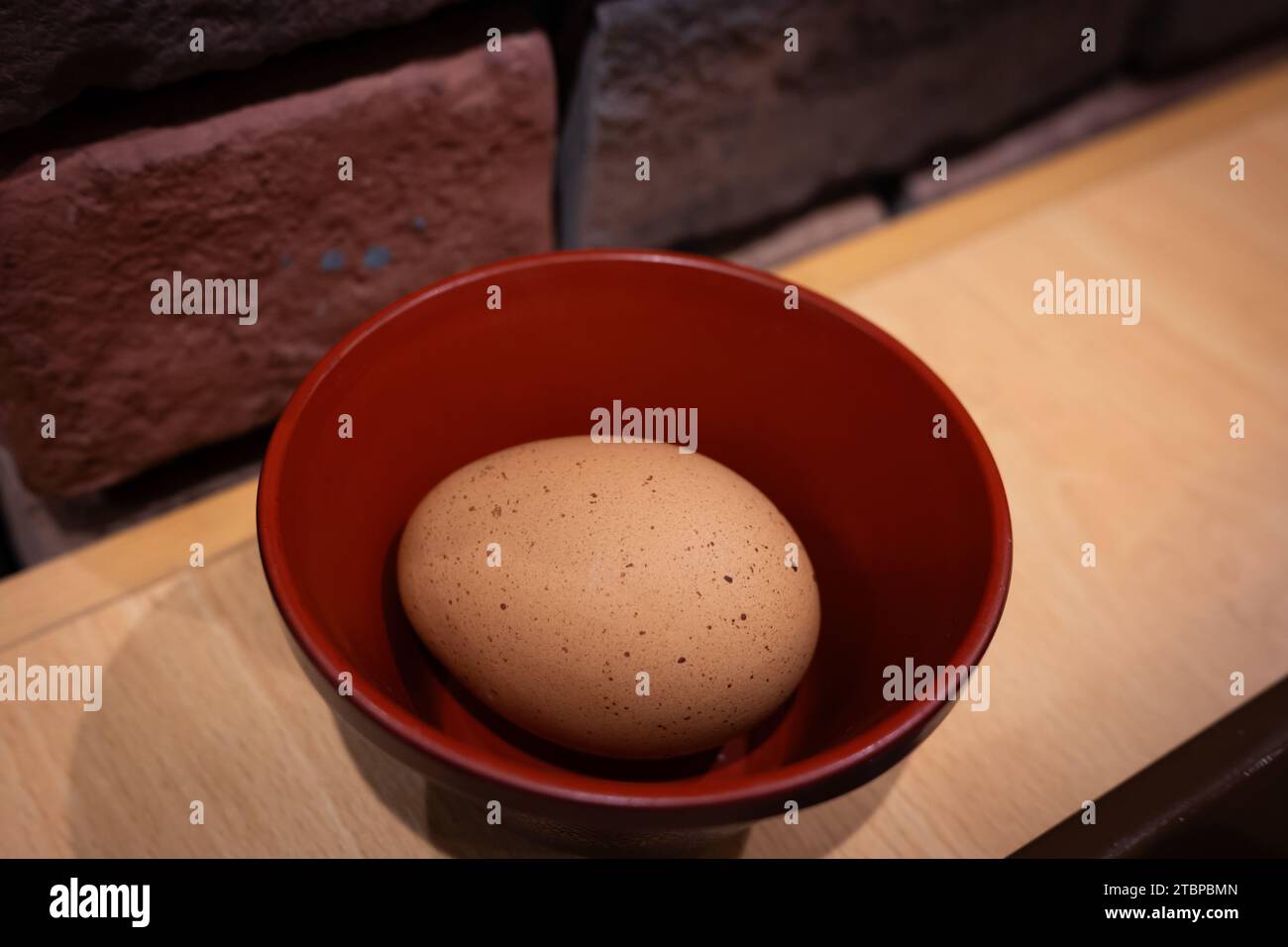 Unpeeled eggs hi-res stock photography and images - Alamy