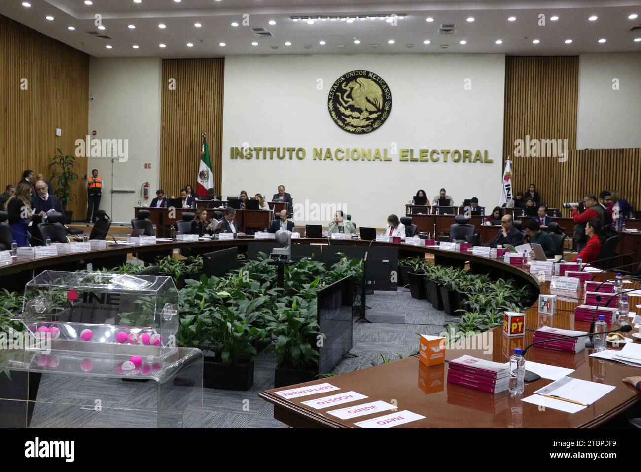 National electoral instituto hi-res stock photography and images - Alamy