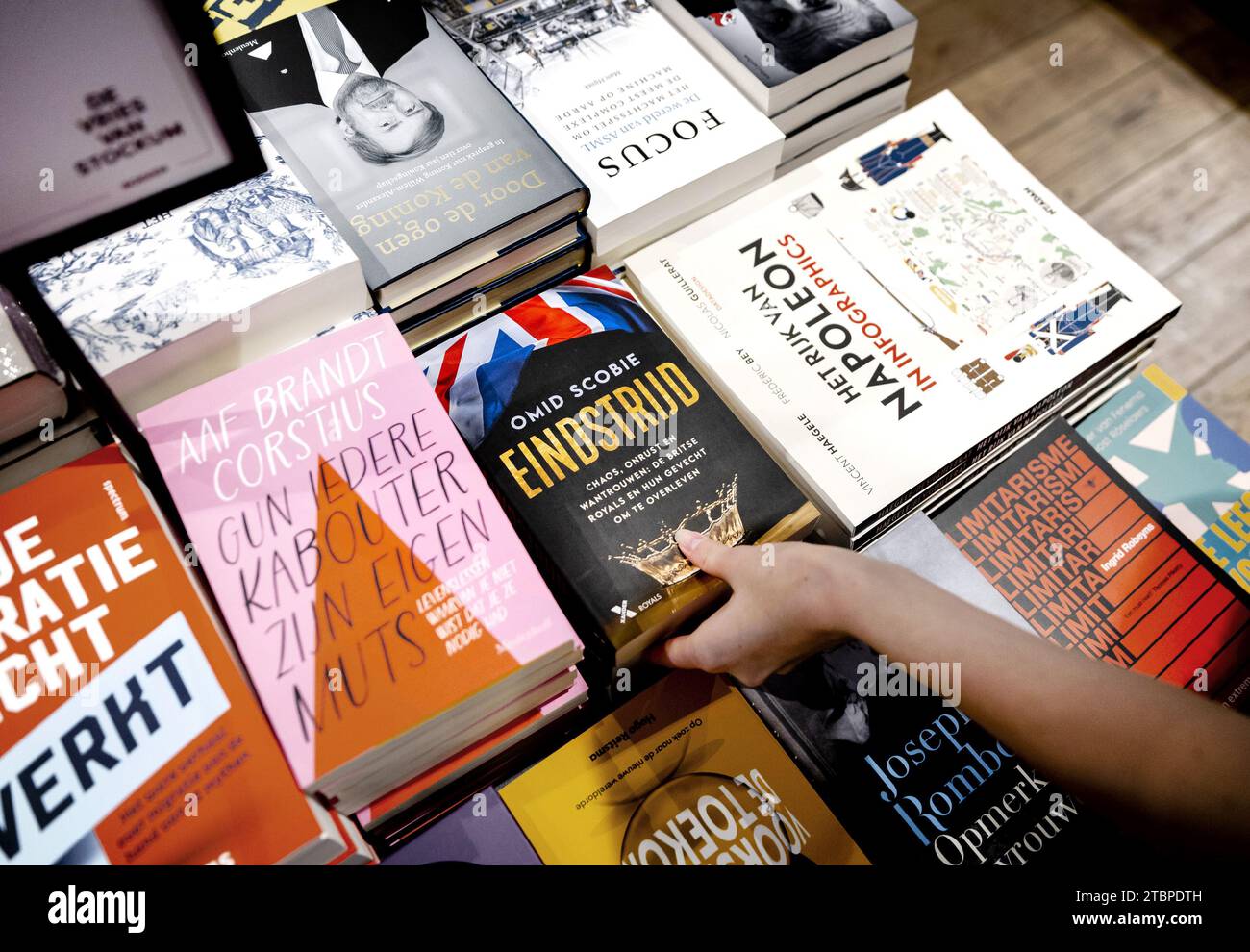 THE HAGUE - The new Dutch translation of the book about the British ...